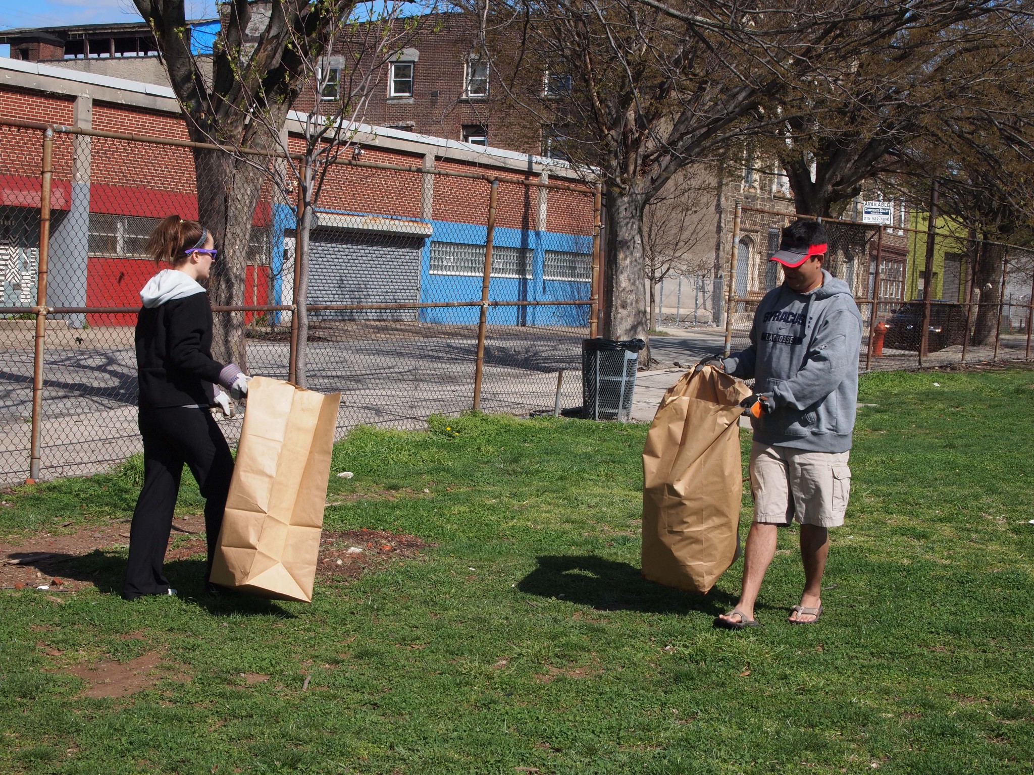 4 Surprising Benefits from Volunteering & Cleaning up – Green Philly